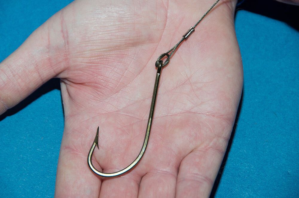 How to build a blue shark wire trace - Talk Sea Fishing